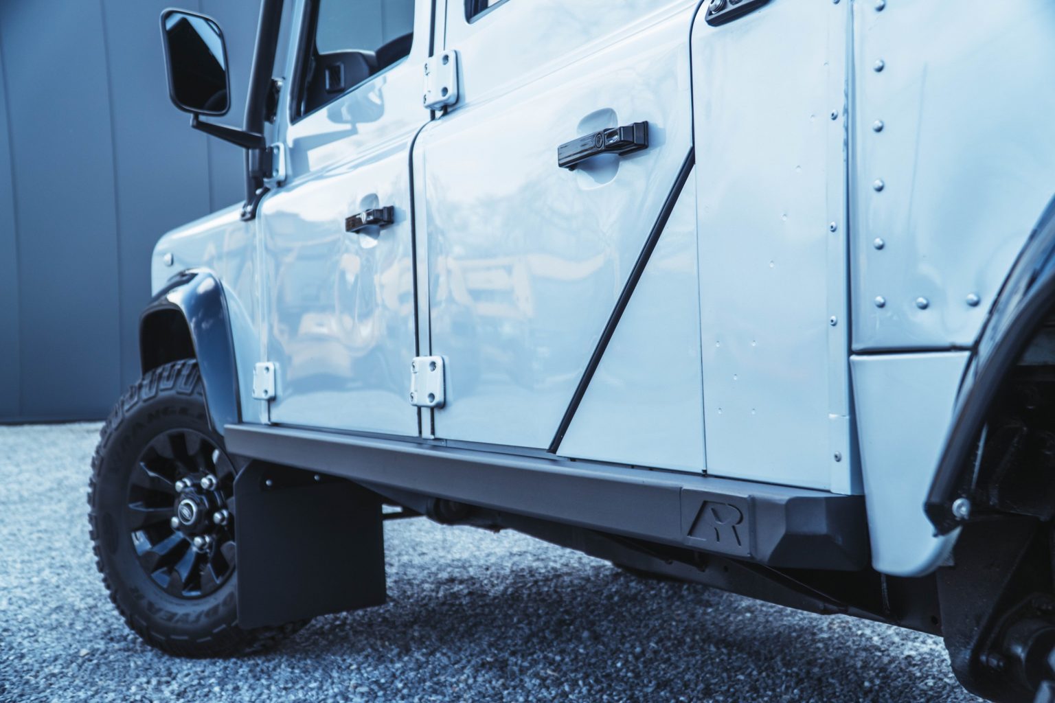 ReulSport – Landrover specialist – Iveco partner Rock sliders Defender ...